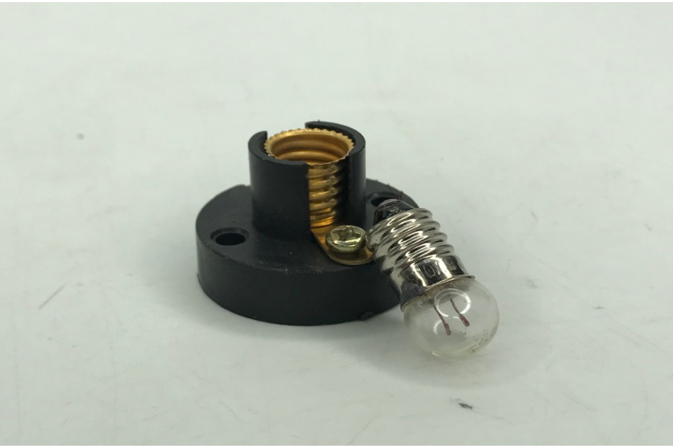 e10 bulb 2.5v 0.3a with bulb holder